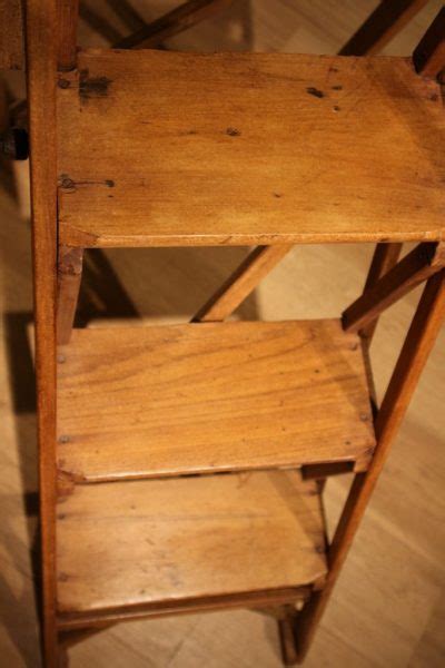 Klein Houten Trapje Antiek Arcade