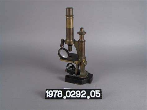 Microscope Smithsonian Institution