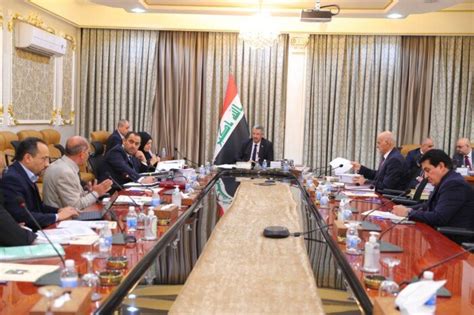 وزارة النفط تحرص على تسريع تنفيذ المشاريع الاستراتيجية المسلة