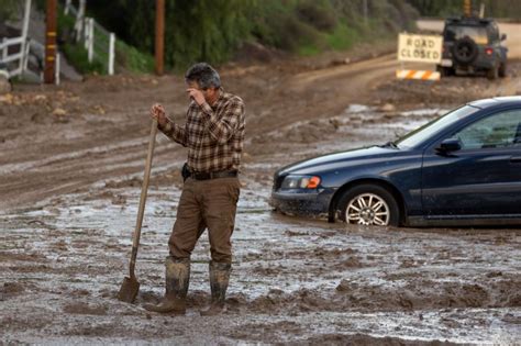 5 Steps To Follow If Your Car Gets Stuck In The Mud