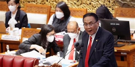 Indonesia Bans Sex Outside Marriage WSJ