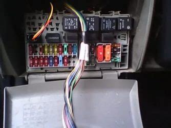 Реле поворотов калина 2 где находится? | Autoline-eu.ru автожурнал