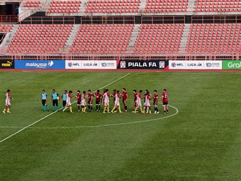 Sin Chew Daily Minta Maaf Isu Tiada Bulan Di Jalur Gemilang Kosmo Digital