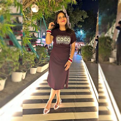 neha tanwar on linkedin happysunday