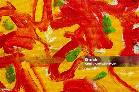 그림의 화려한 조각입니다 브러시와 팔레트 나이프 스트로크 오일 페인트 텍스처 멀티 컬러 배경 화면 매크로는 아크릴 배경을 닫습니다 현대 예술 개념입니다 수평 단편 거친에