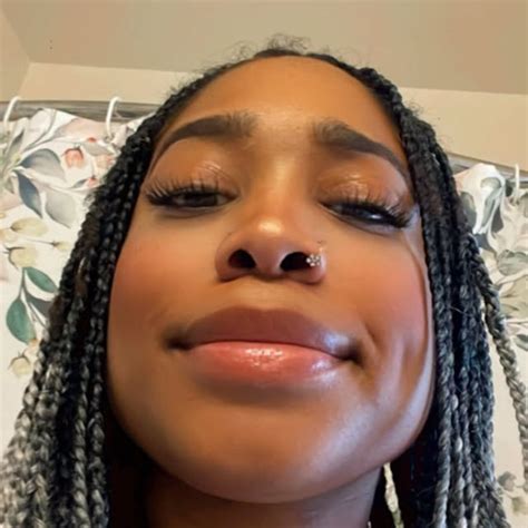 Danielle H Itssdaniii On Threads