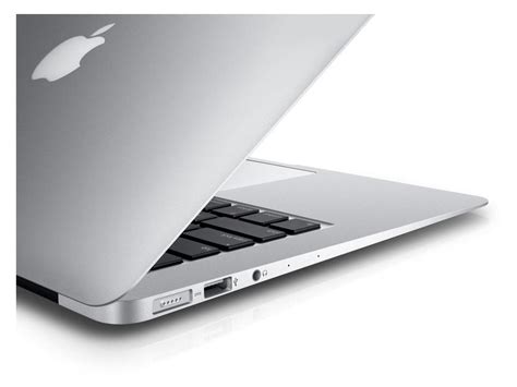 Apple MacBook Air 13.3" Mid-2017 A1466 MQD32LL/A Laptop – Coretek Computers