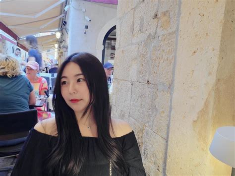 자기소개 안녕☺️ 92년생 소상공인이야 몸이 아파서 회사를 못다닐 정도라서 스마트스토어를 시작하게되었어 제대로 스마트스토어