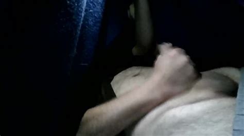 在毯子下射精 Pornhub Gay