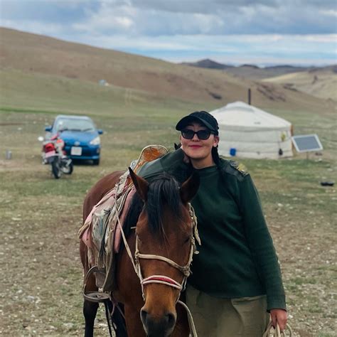 Амь нас нь дээсэн дөрөөн дээр байхад л гүйцэж түрүүлж яарч давхих нь чухал юм байна 30 40