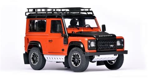 De laatste echte LaRo in 1:18 - NAMAC en Auto in Miniatuur - NAMAC en AIM
