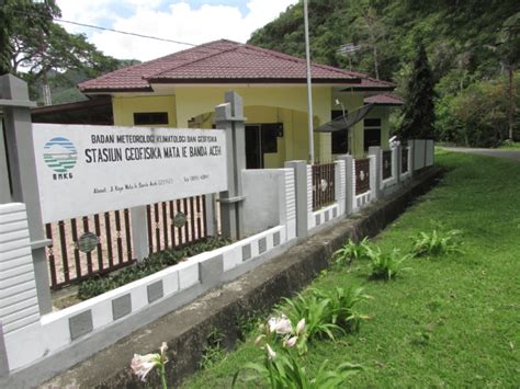 Earthquake Seismograph Analog Instrumentation Chippiko