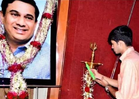 22 से ज्यादा डिग्रियां ये शख्स डॉक्टर Ips Ias से लेकर विधायक और
