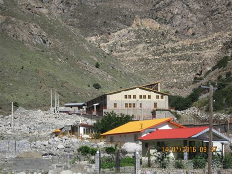 پناهگاه ها هتل های بی ستاره ، زیر آسمان پر ستاره شب 😍