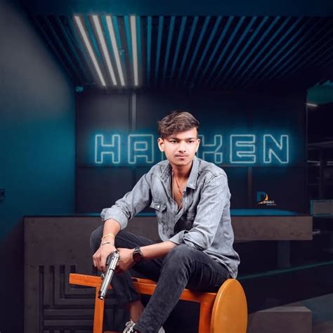 Praveen Uppar Krezypavya • Threads Say More