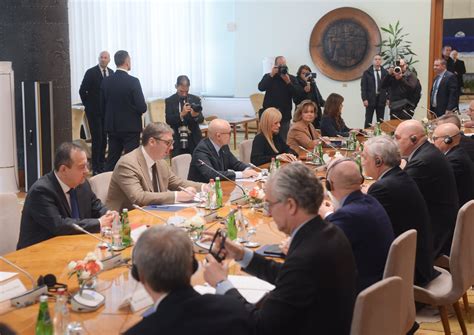 СНС СРБИЈА On Twitter Председник Републике Србије Александар Vucic Avucic састао се са