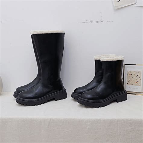 롱앵클 둥근코 뒷지퍼 안감 털 부츠 에이블리