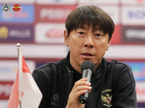 Shin Tae Yong Kecewa Berat Komang Teguh Dan Titan Agung Dicoret Dari