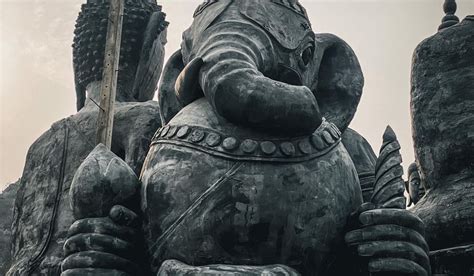 รวมรูปภาพของ Unseen วัดถ้ำกระบอก พระพุทธรูปหินลาวาสีดำสนิท วิจิตรงดงามที่เดียวในเมืองไทย รูปที่