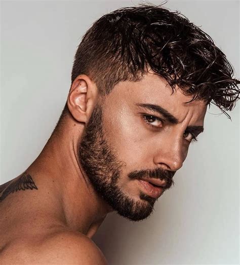 Mens Short Wavy Hairstyles 2022