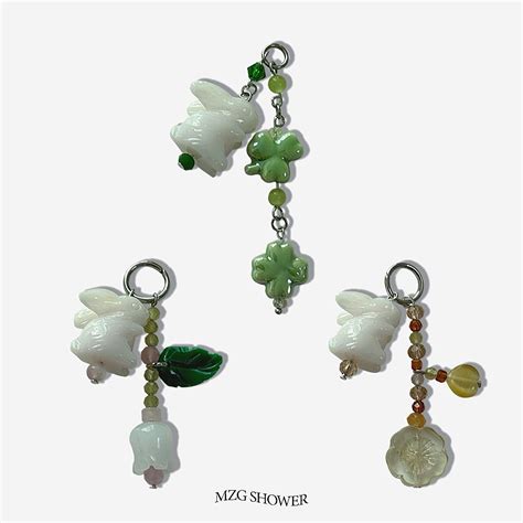 미지근샤워 귀여운 핸드폰줄 토끼 네잎클로버 꽃 원석 열쇠고리 위시버킷