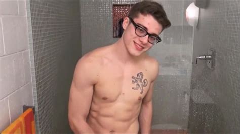 Hunk Shower Jerk Off