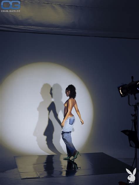 Izabela Guedes Nude Pictures Onlyfans Leaks Playboy Photos Sex Scene Uncensored