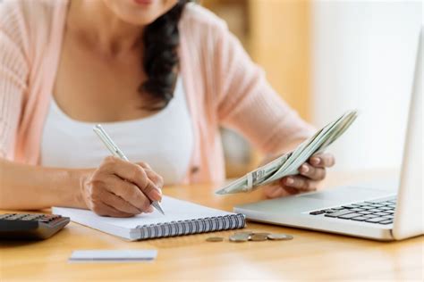 Fixed Vs Variable Expenses How To Categorize Your Budget Money Bliss