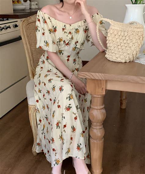 포앤바이앤 레트로 플라워 롱원피스 브이넥 퍼프 벌룬 반팔 프릴 꽃무늬 하이웨스트 허리리본 스모크밴딩 A라인 원피스 로맨틱 러블리 여친 데이트룩