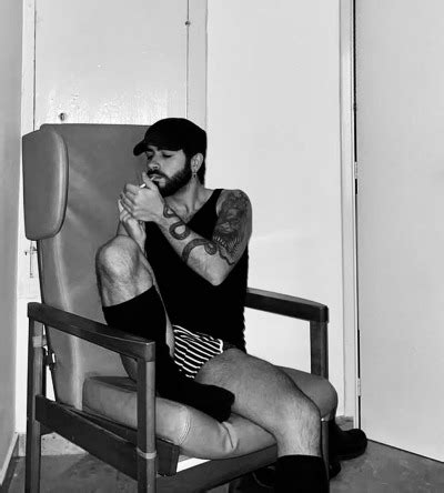 Post Socked Men Tumblr Com Tumbex