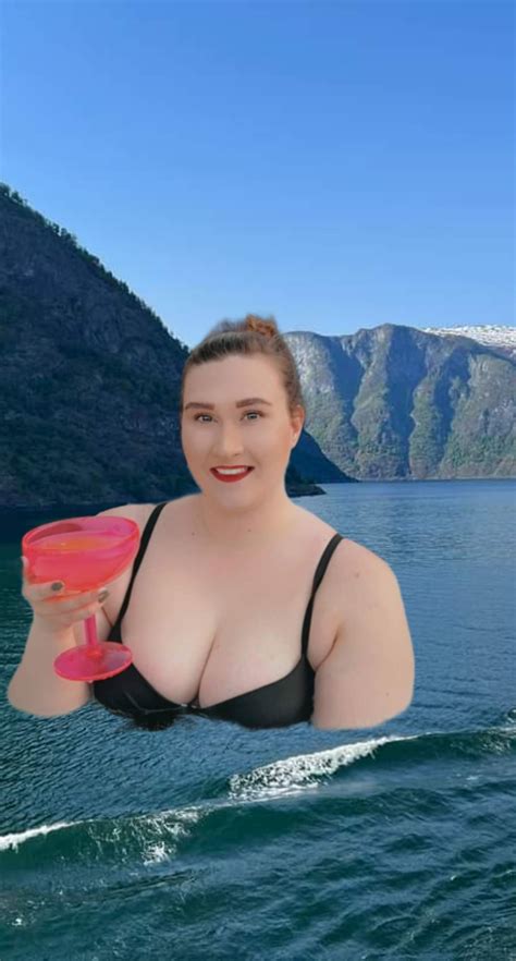 Giantess In Norwegian Waters By Joeshrinkar On Deviantart