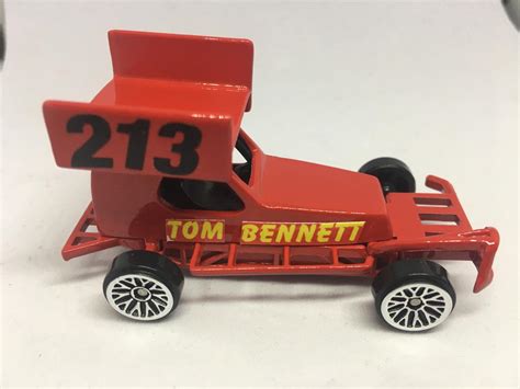 213 Tom Bennett All Red Model Modelstox