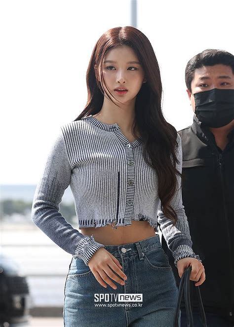 [포토s] 엔믹스 설윤 잘록한 허리 라인