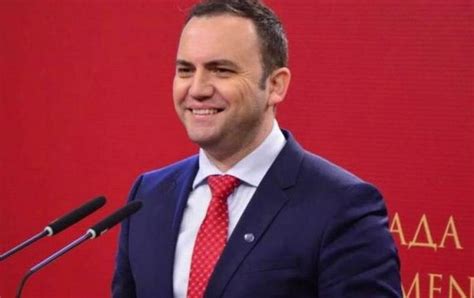 Външният министър на Северна Македония Работим така сякаш юни е единственият ни шанс