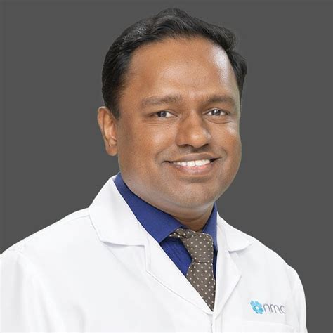 Dr Deepak Ponath Mohanan Specialist Gastroenterologist Nmc Healthcare