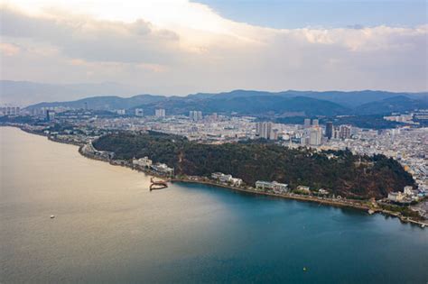 航拍云南大理洱海公园地标建筑 水景区 旅游景点 摄影 汇图网www huitu