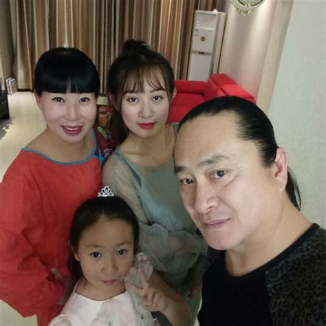 二人转刘畅 二人转演员畅 和平大戏院王二畅 大山谷图库
