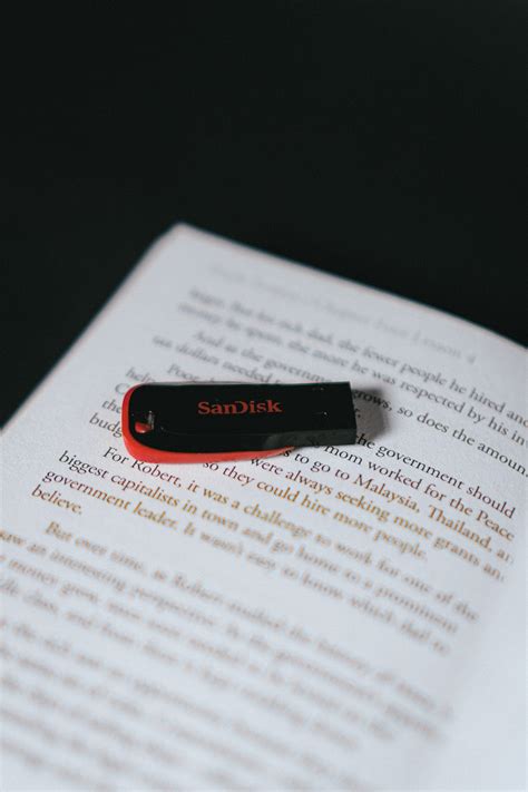 install multiple linux distributions on one flash drive by ed medium