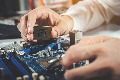 BE Computer Hardware And Software Engineering Study In UK
