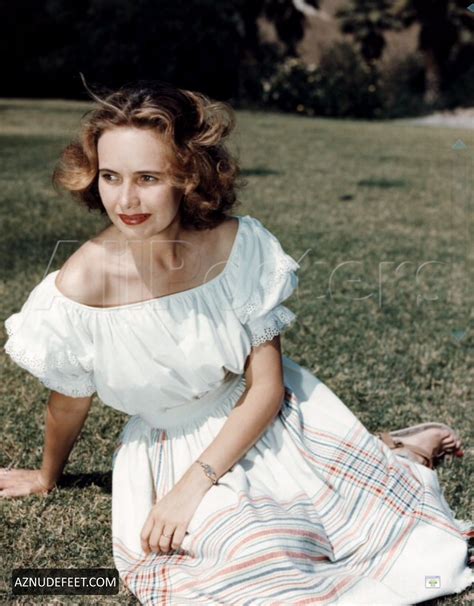 Teresa Wright Feet Aznudefeet