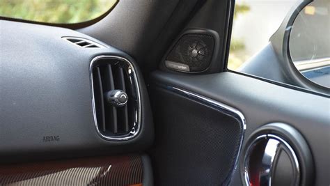 تست و بررسی مینی کانتریمن 2018 Bamair