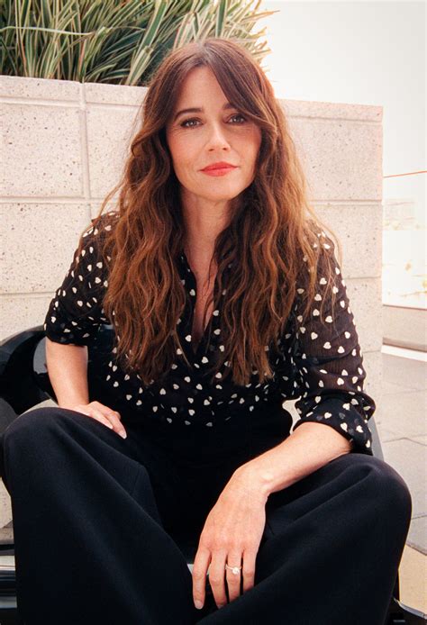 Linda Cardellini Embraces The Themes Of Dead To Me Yonkers Observer