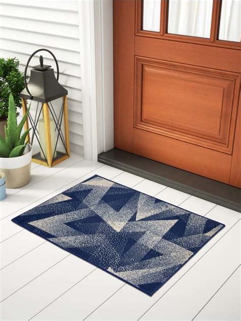 Foma Үүдний шалавч юуг илэрхийлдэг вэ