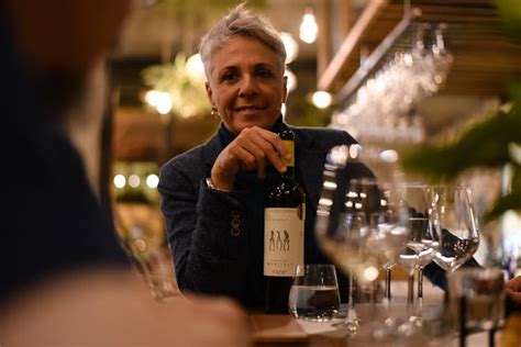 아테네 야간 음식 및 와인 시음 도보 투어 Kkday