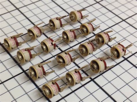 Variable Capacitor 45 20pf Pack Of 16