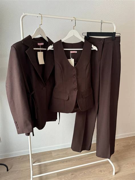 Костюм тройка купить в Интернет магазине Садовод База цена 3700 руб