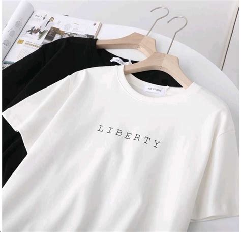 เสื้อยืดมินิมอล สกรีนลายliberty Line Shopping
