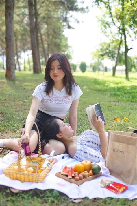 Ghim C A Th H Ng Tr N G Y Di N Vi N Gay