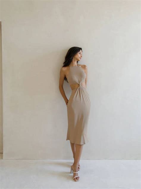 5 самых стильных платьев этого сезона СТИЛИСТ👗 🔝МОДЕЛЬ МНОГО ЮМОРА😁 Дзен