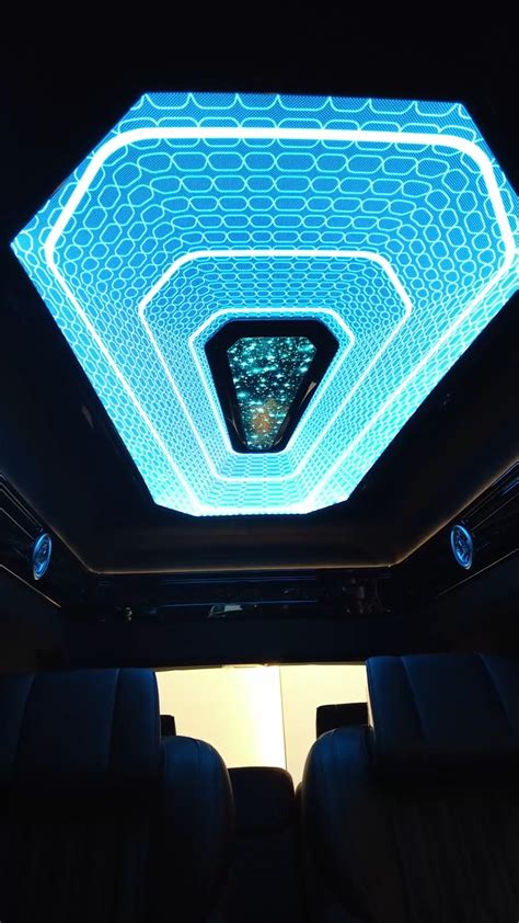 와이엔제이리무진🚘하이리무진카니발캠핑카 색다른 고급스러움 브라운and블랙 Ynj리무진에서 즉시출고로 만나보세요 ☑ 1
